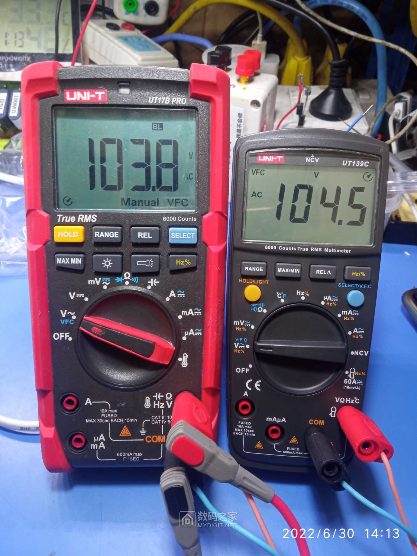 优利德UT17B PRO和UT139C放一起拆机测评，避免过多灌水！ - 仪表谈谈 数码之家