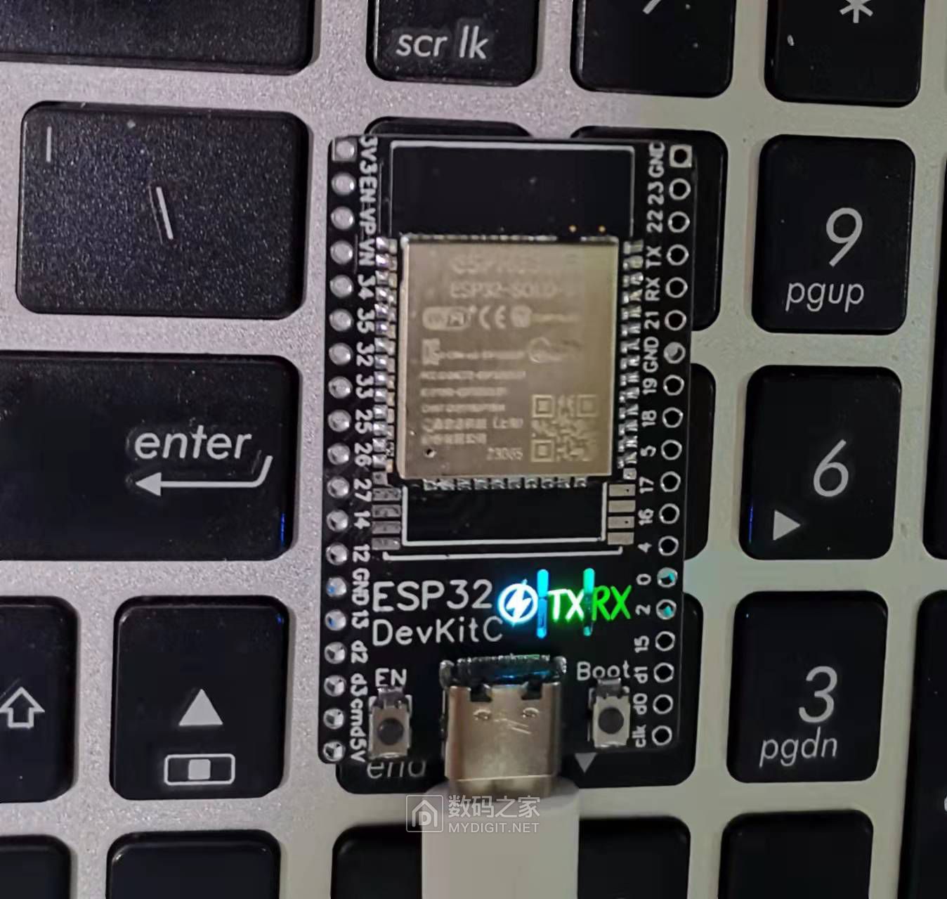 立创开源|ESP32-DevKitC兼容板 - 我爱单片机 数码之家