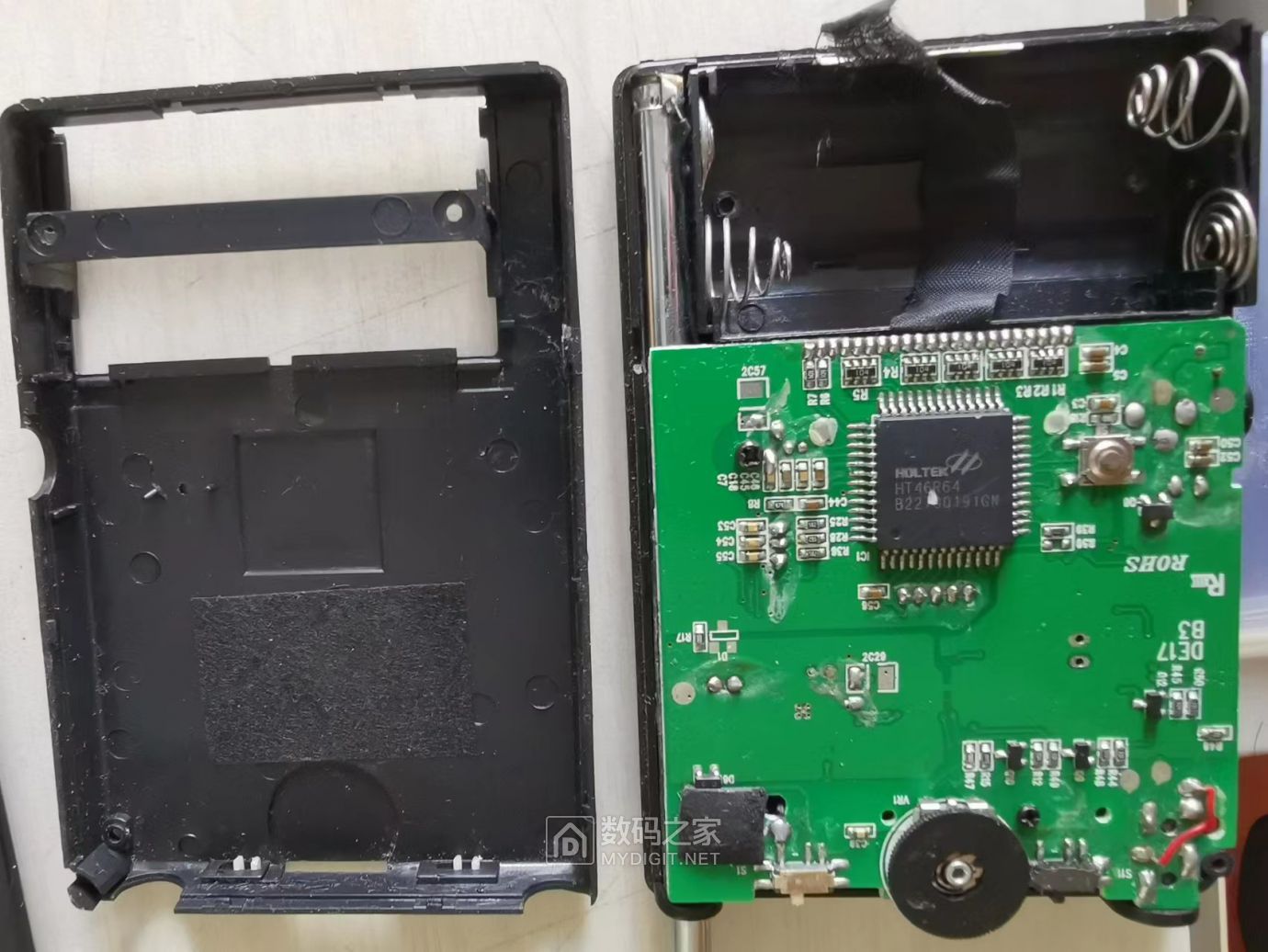 德劲（DEGEN）DE17数字调谐收音机拆解 - 拆机乐园 数码之家