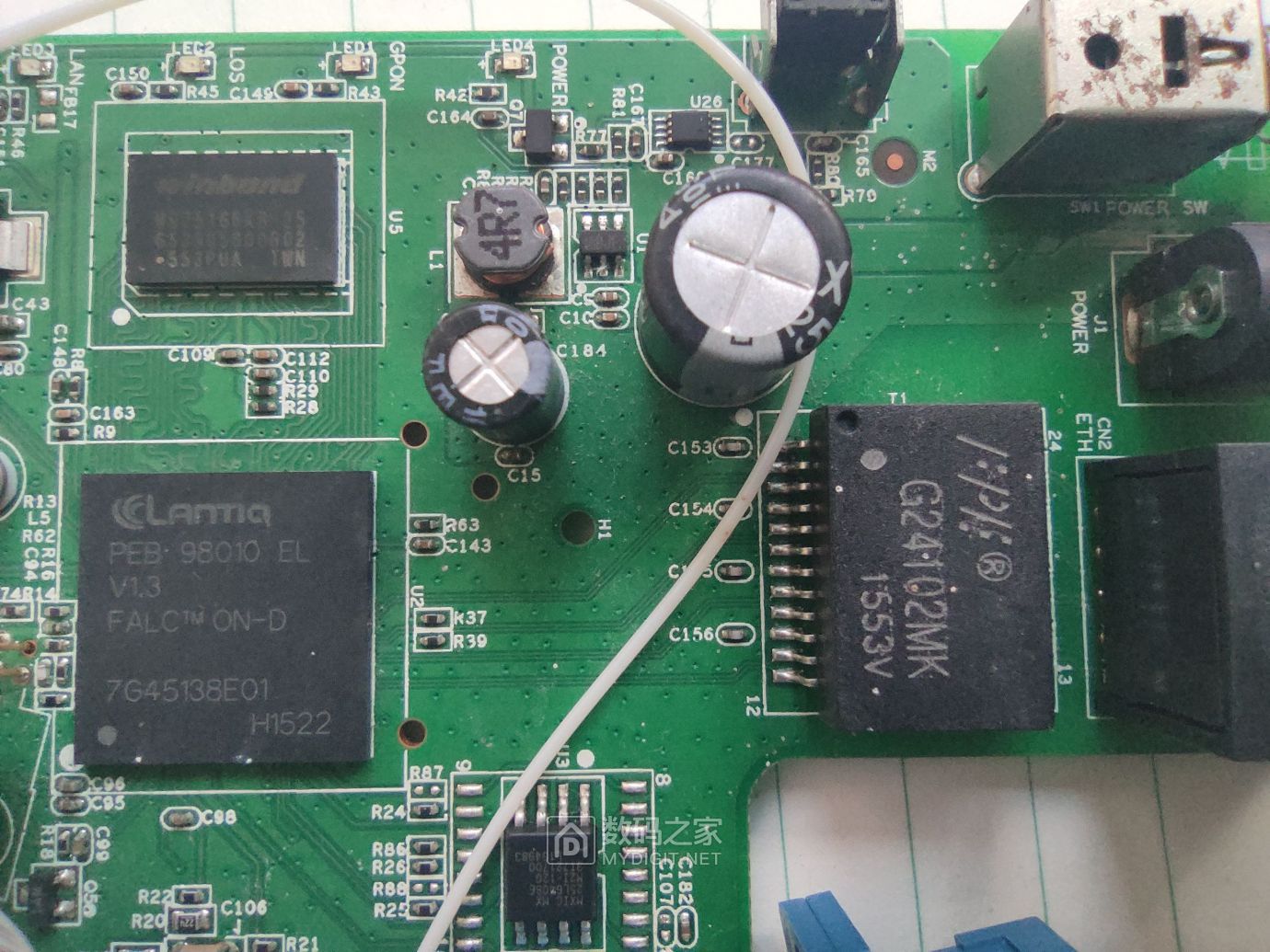 上海贝尔I-010G-V光猫拆解 - 拆机乐园 数码之家