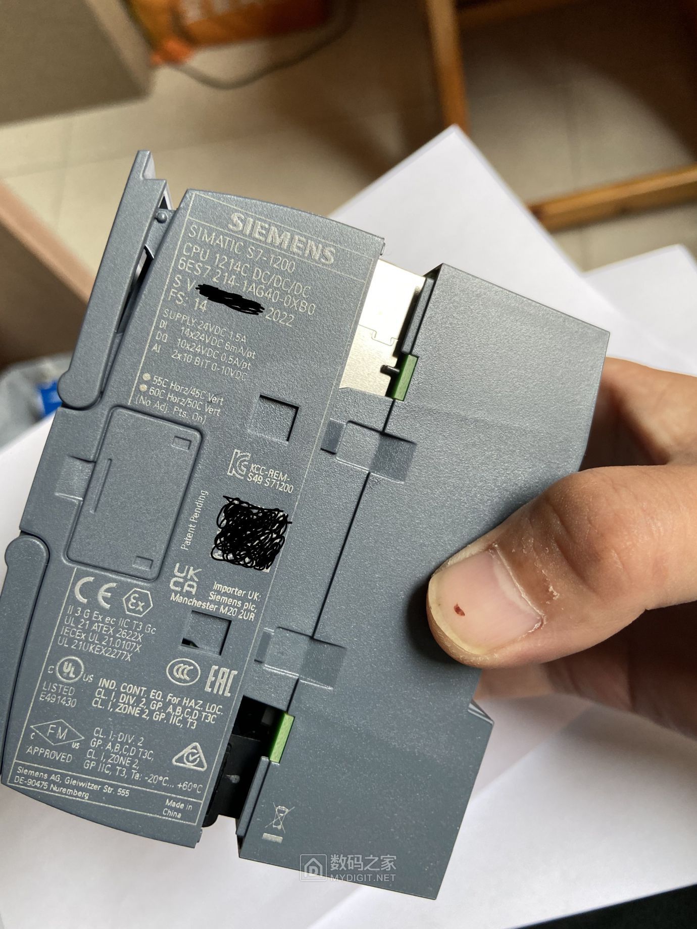 捡了个西门子PLC 1214c，拆开看看（SIMATIC S7-1200） - 行业拆客 数码之家
