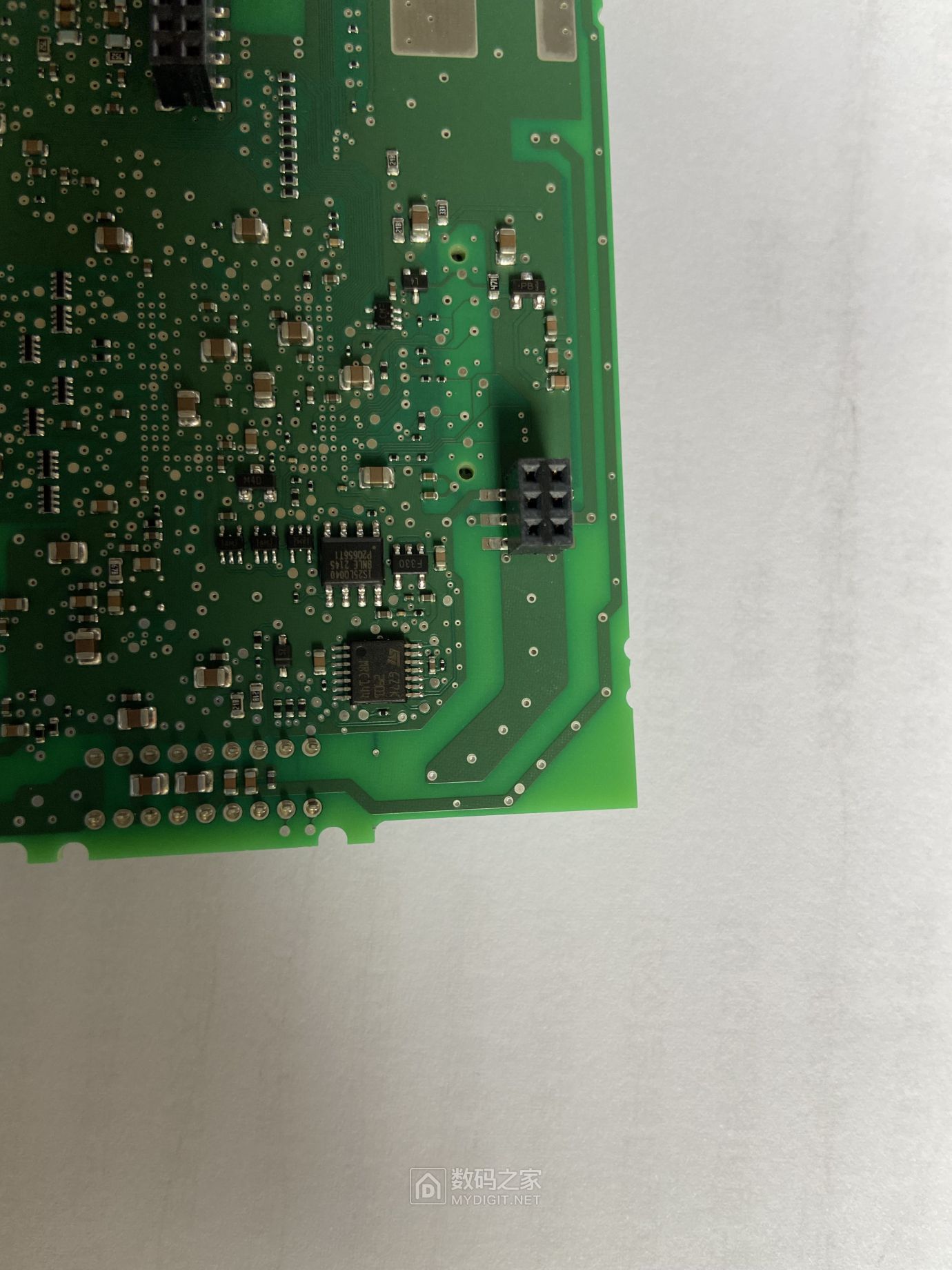 捡了个西门子PLC 1214c，拆开看看（SIMATIC S7-1200） - 行业拆客 数码之家