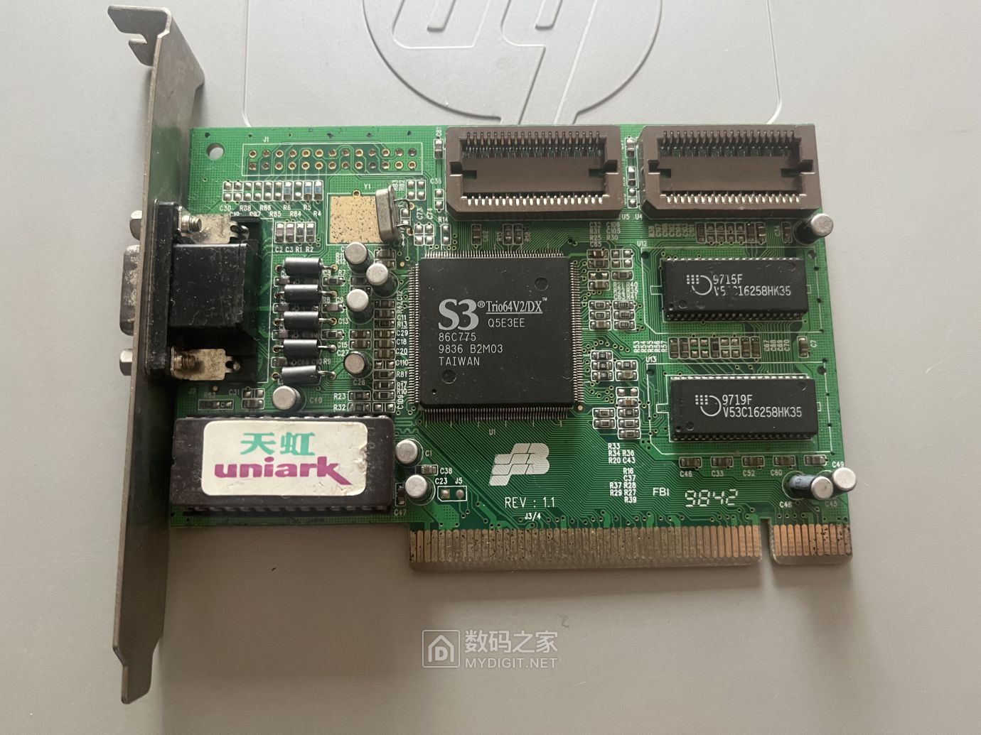 一块古老的PCI接口的显卡S3 trio64v2/dx - 硬件博物馆 数码之家