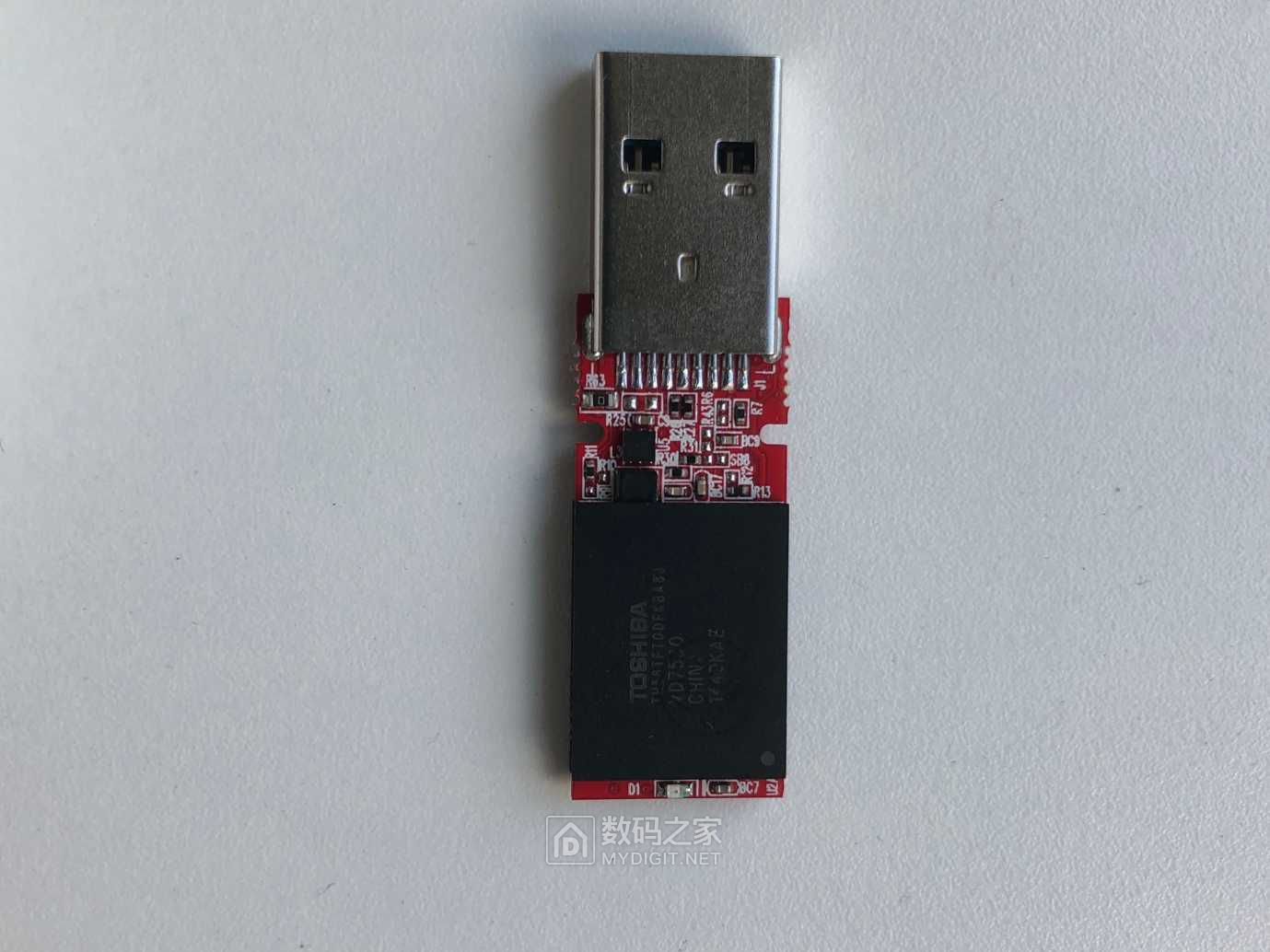 256G MLC U盘的稳定方案 - U盘存储技术 数码之家