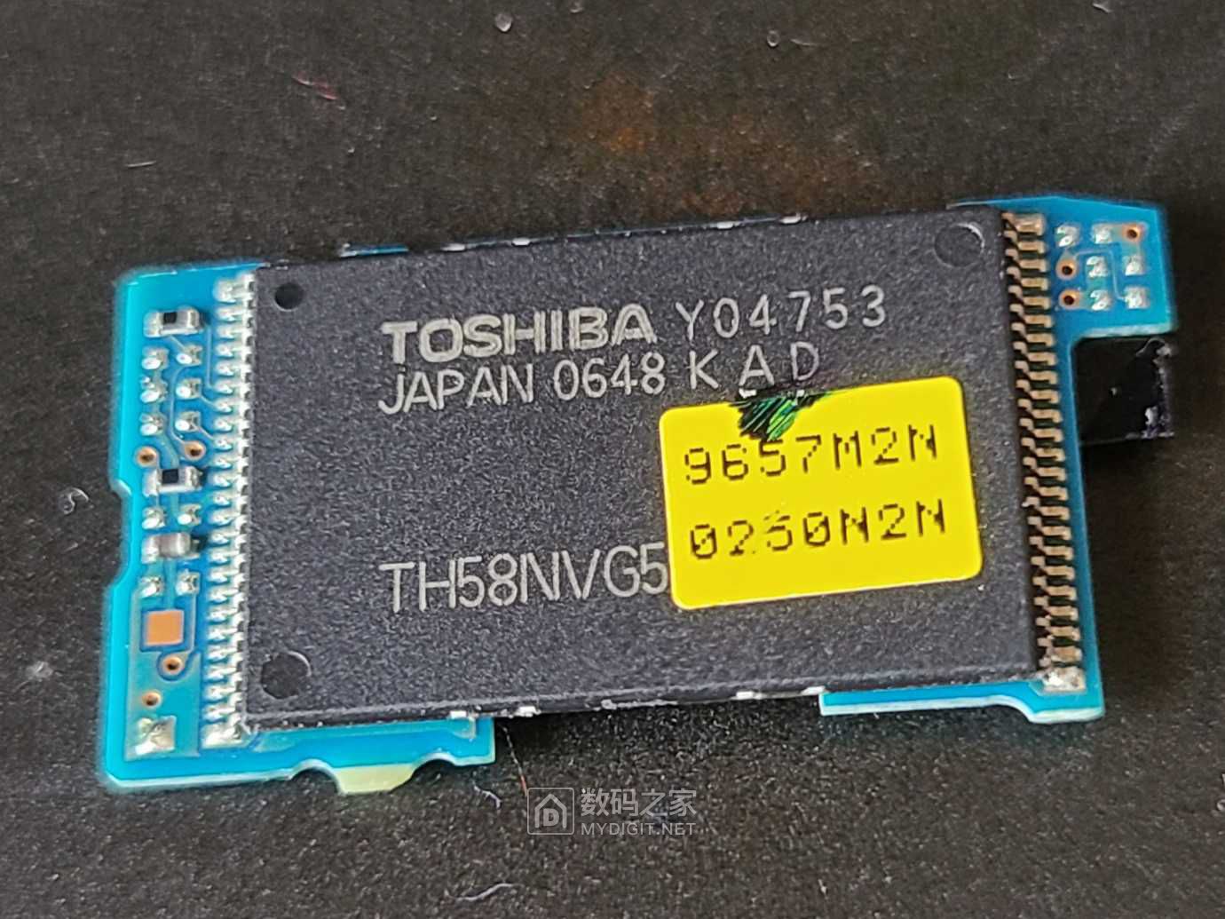 索尼小巧MP3拆解第六篇：SONY NW-S706F（鱼雷）拆解 - 拆机乐园 数码之家