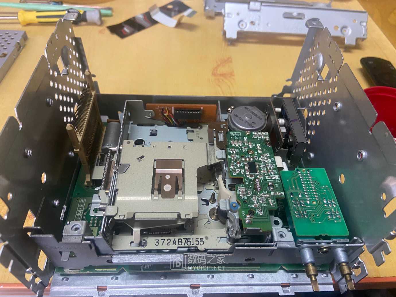 感受艺术之美~打理一台1997本田CD5的CD磁带收音一体车机 - 拆机乐园 数码之家