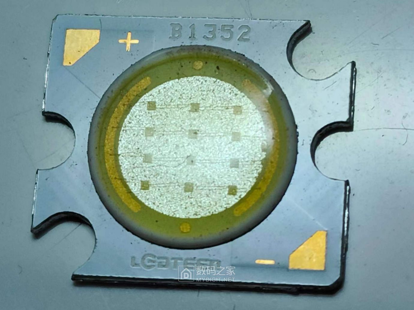 这颗灯珠能改到电动车大灯上吗？LGaTEEN B1352 - 手电筒/照明 数码之家