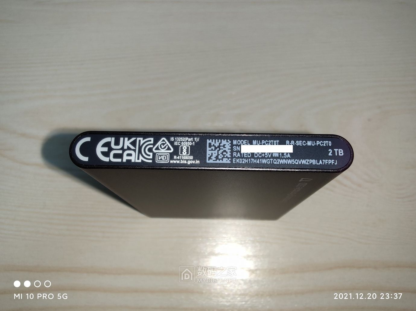 三星移动固态硬盘T7系列2TB实物拆解 - U盘存储技术 数码之家