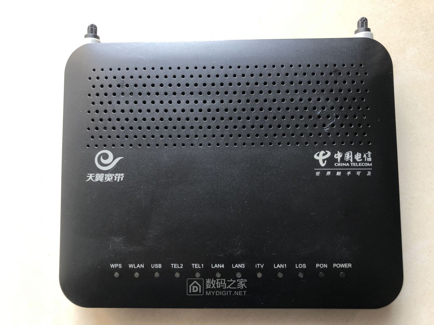 拆个光猫老将华为HG8245,还是老货舍得堆料 - 拆机乐园 数码之家