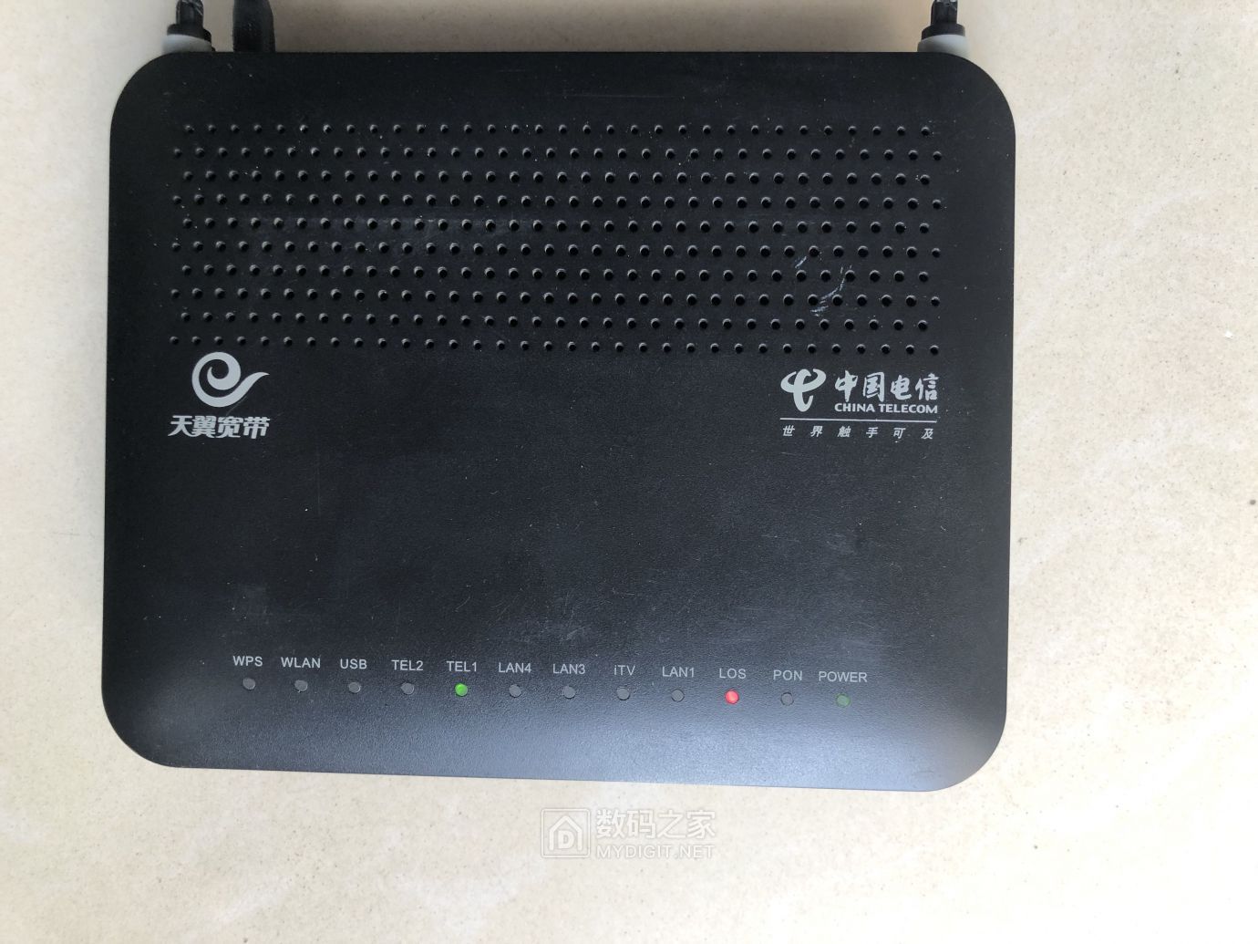 拆个光猫老将华为HG8245,还是老货舍得堆料 - 拆机乐园 数码之家