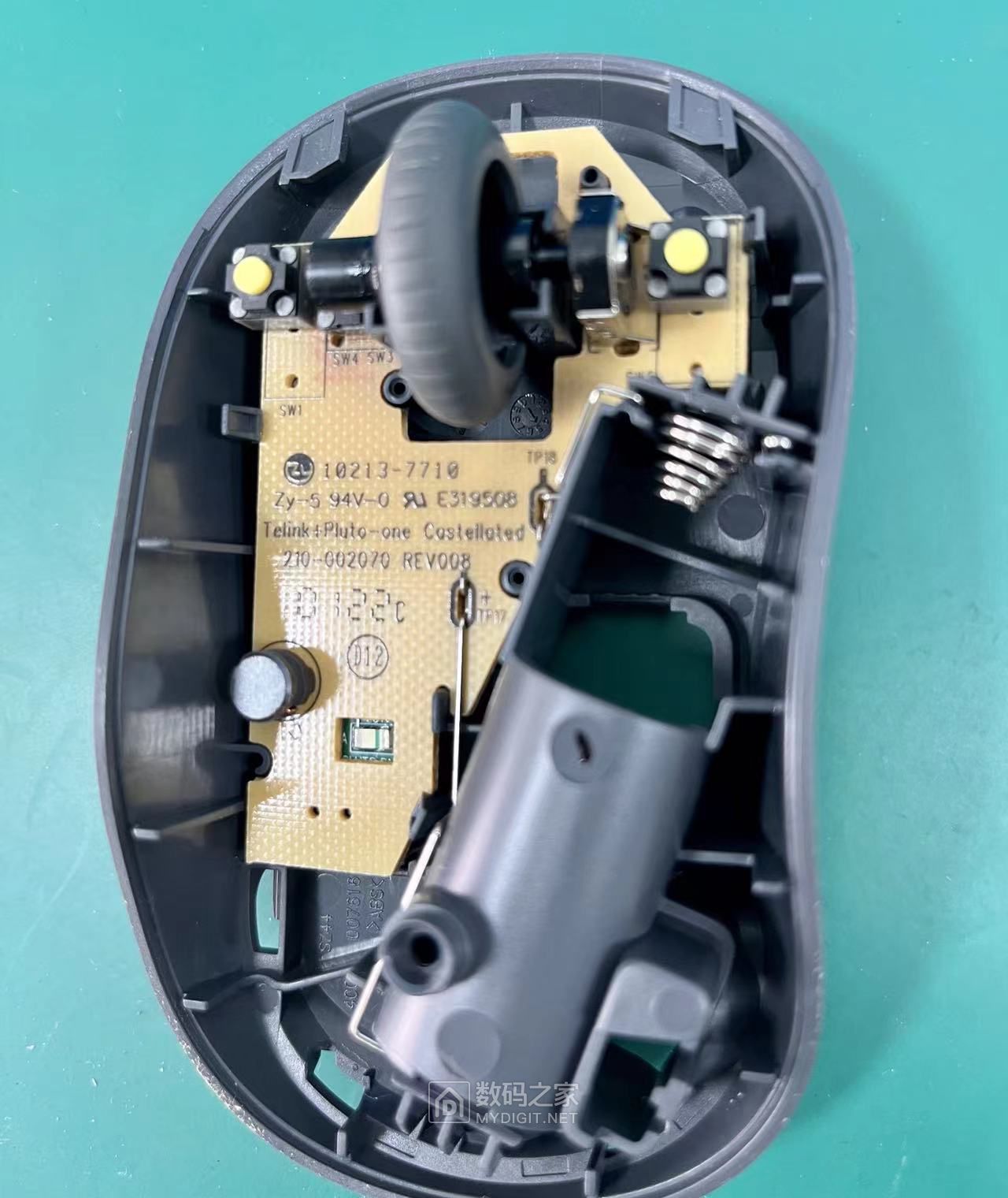 拆修解决罗技M220鼠标滚轮跳动问题 - 拆机乐园 数码之家