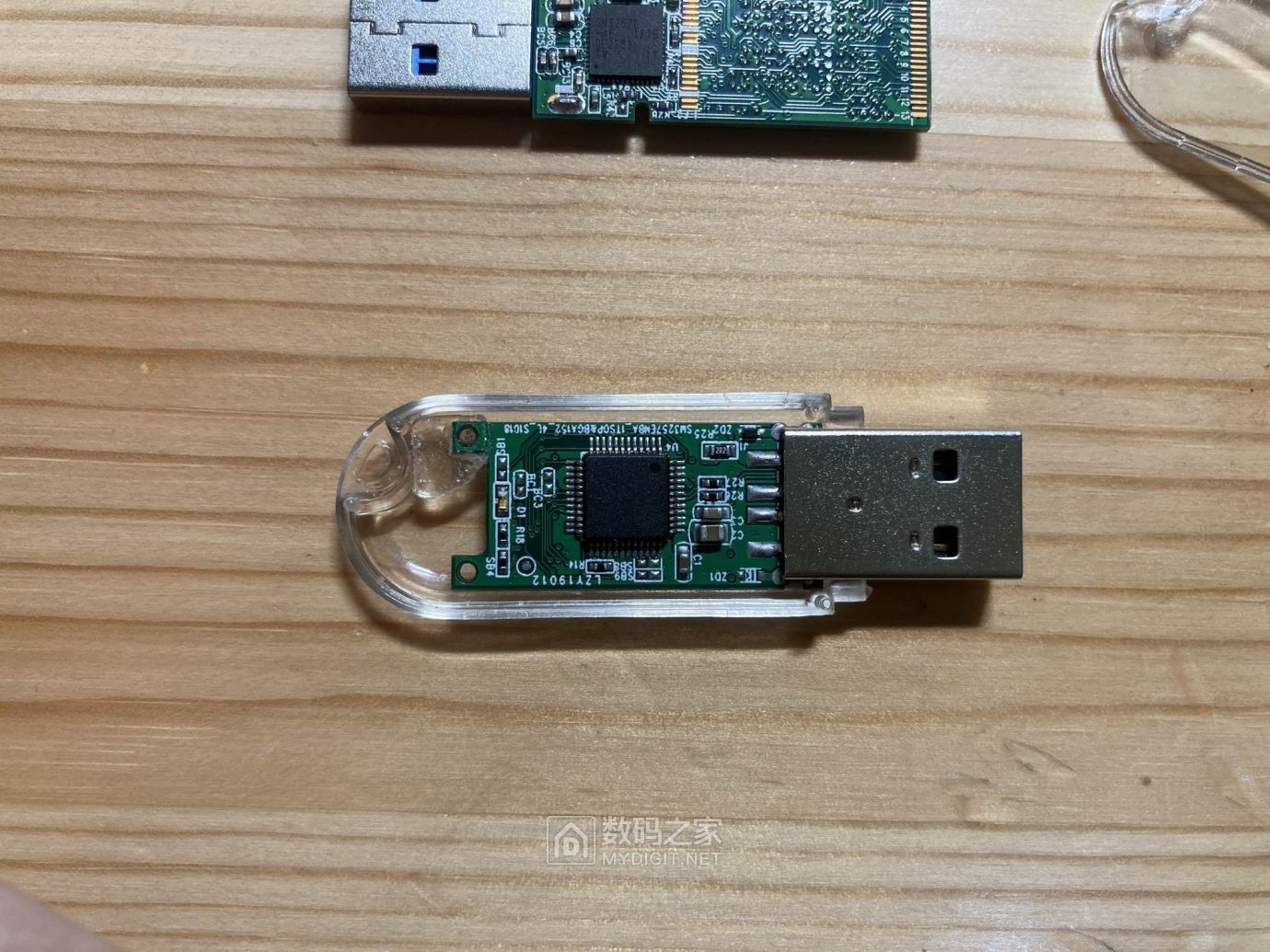 改造一下慧荣3257主控板，装在透明壳里 - 创意DIY 数码之家