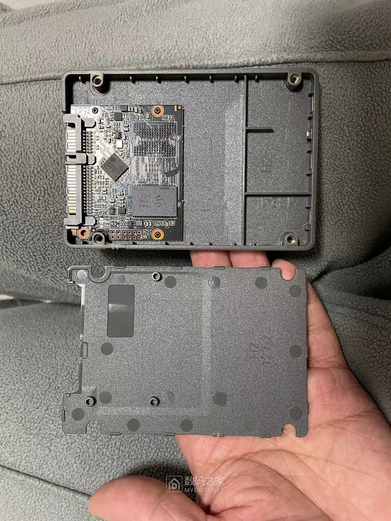 拆解爱国者国民好物512GB固态硬盘（aigo S500） - 拆机乐园 数码之家
