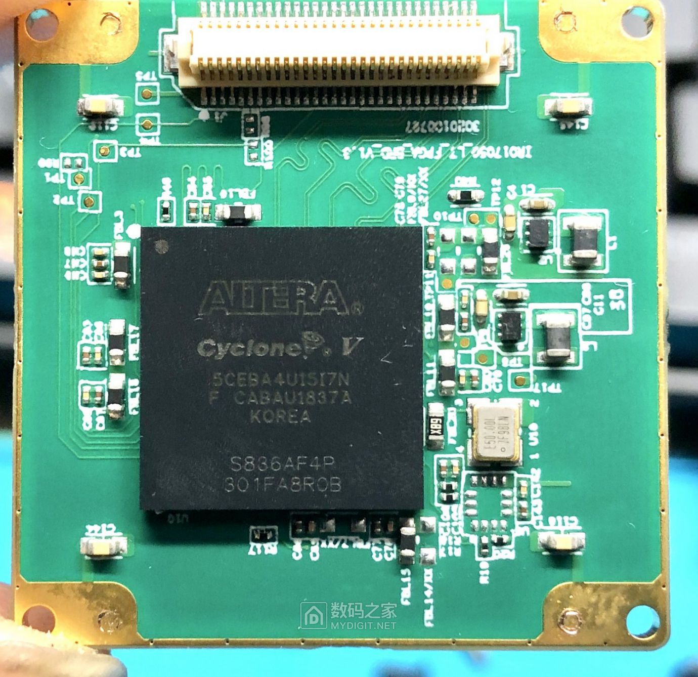 拆解艾睿LT384H机芯并改造成蓝牙控制的手持热成像仪 - 拆机乐园 数码之家