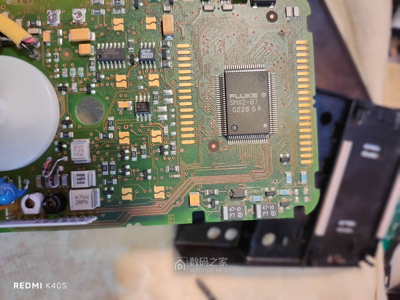 福禄克87-3 & 优利德ut61e拆机看看 - 仪表谈谈 数码之家