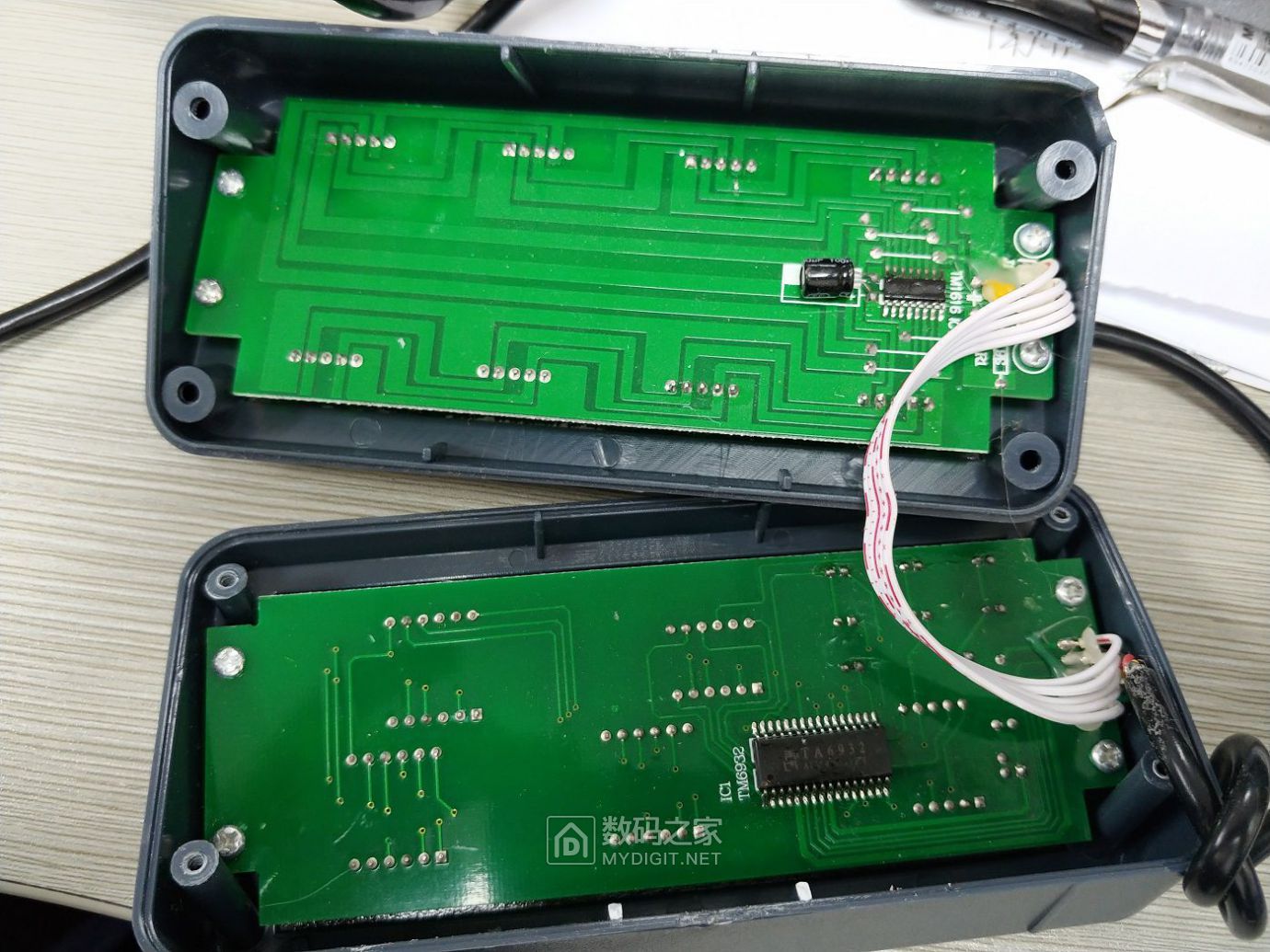 拆个银行点钞机的外接显示器，各位看看能否改成数码管时钟 - 拆机乐园 数码之家
