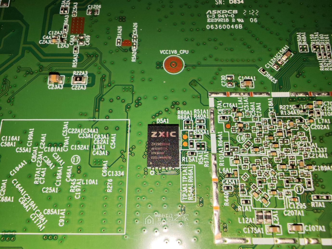 拆解中兴F4600T V1.0电信光猫 - 拆机乐园 数码之家
