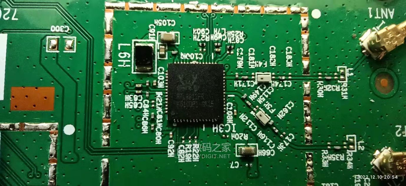 被烽火的型号搞懵，入了三个SR1041D，以为和SR1041A一样的硬件，结果翻车了 - 拆机乐园 数码之家