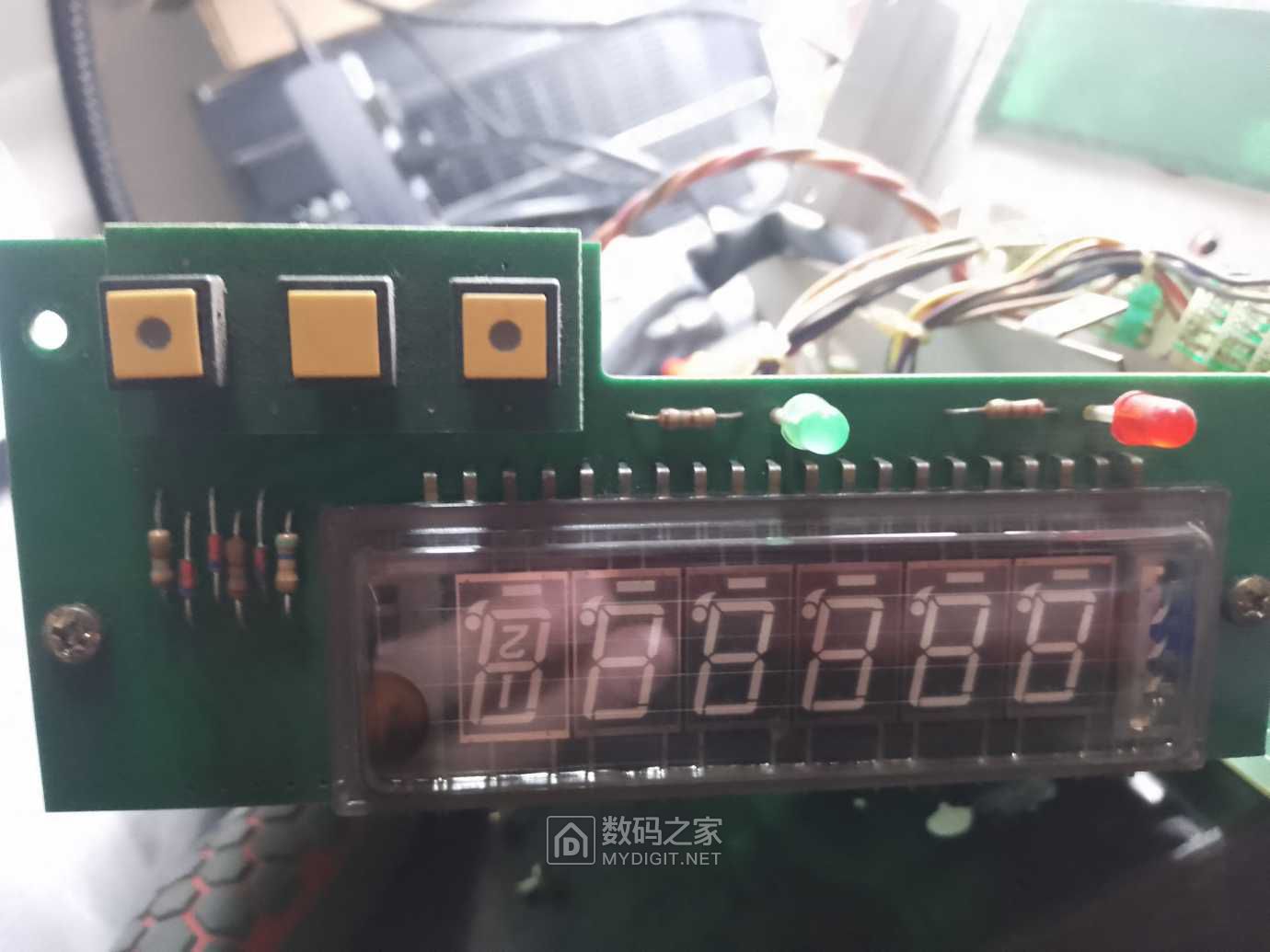 拆解一个工业级称重VFD显示器：DIGITAL INDICATOR DAM-5000B - 行业拆客 数码之家