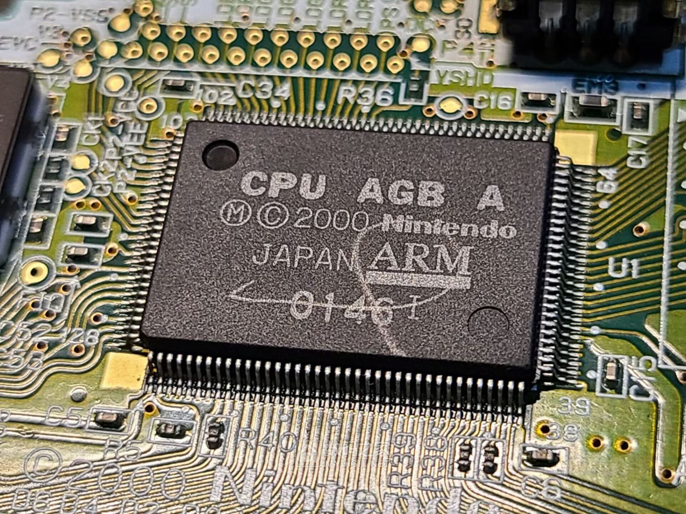 情怀拆解打理GBA - 拆机乐园 数码之家