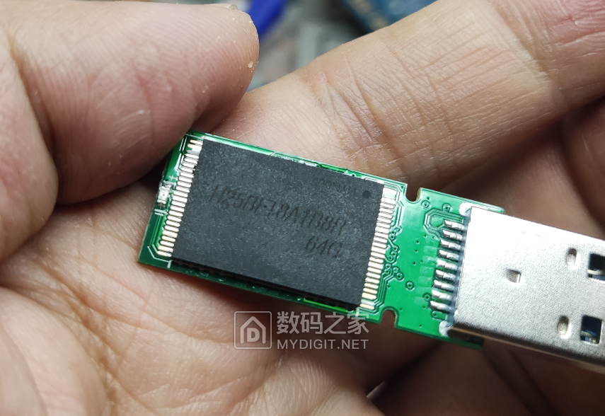 一芯FC3379初体验，上HY 3Dv6测试——我愿称他为新一代神主控。 - U盘存储技术 数码之家