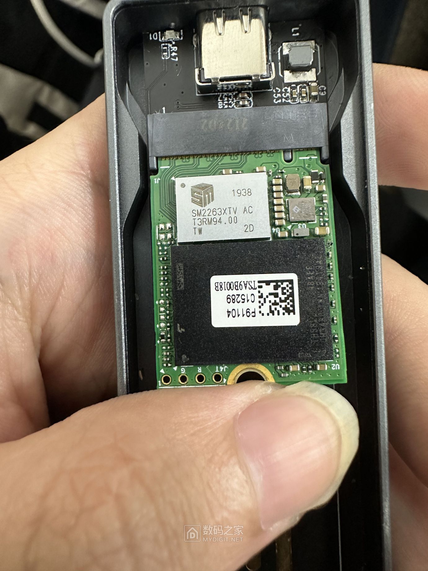 sm2263xtv量产 应该短接哪两个点开卡 - SSD存储技术 数码之家