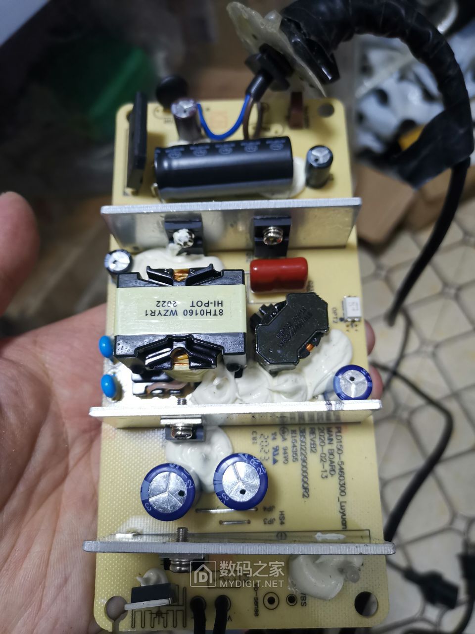 首拆小牛电动车GO充电器DZL481201+求助维修 - 拆机乐园 数码之家