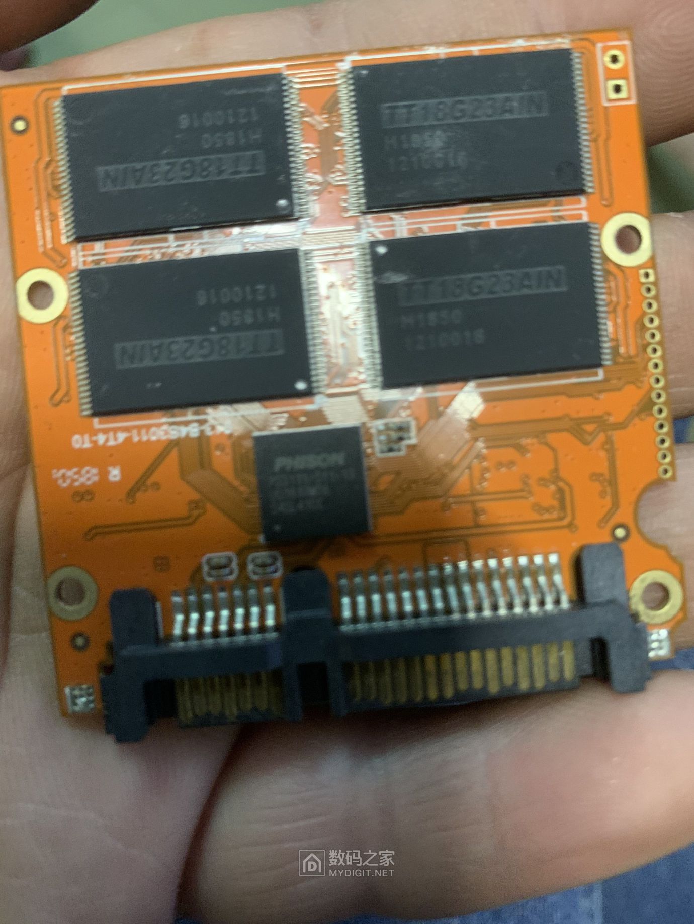 请高手指点下SP3011这是什么主控？格兰达尊贵Q800 120G固态盘 - SSD存储技术 数码之家