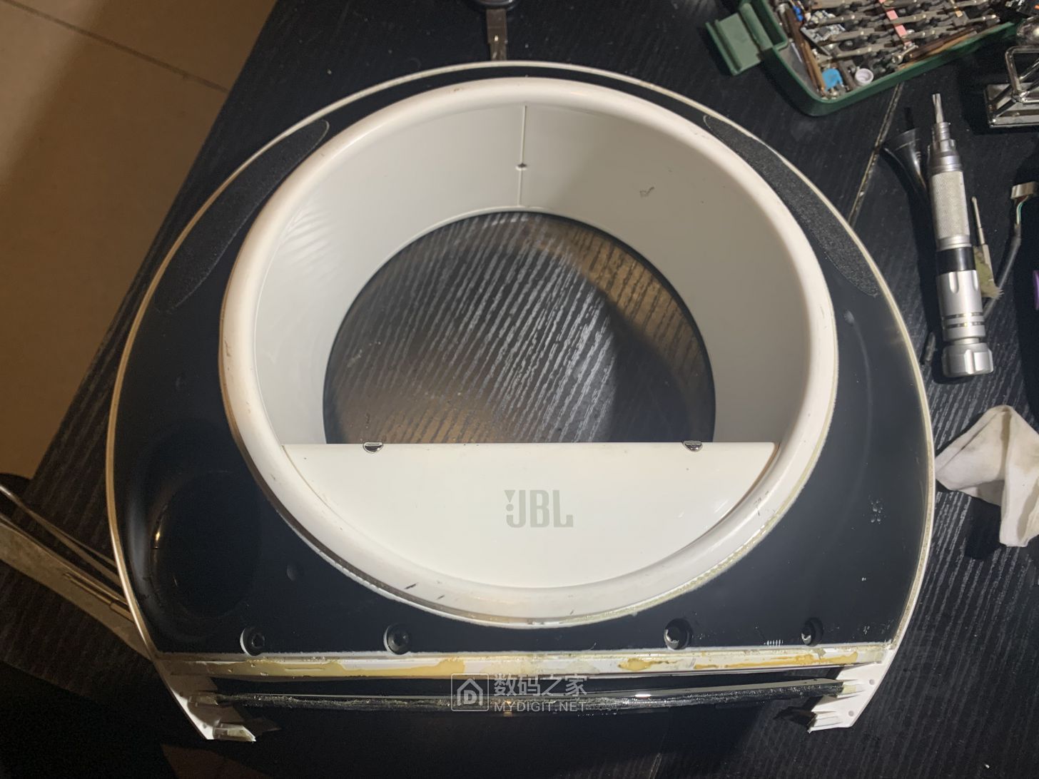 JBL radial大无所不能拆解换低音单元泡沫边和更换开关 - 拆机乐园 数码之家