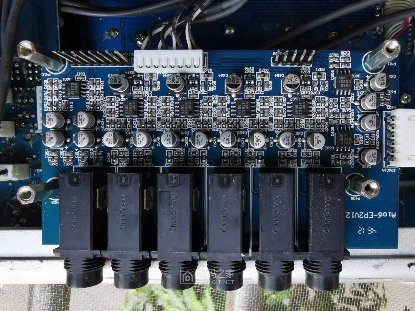 拆解艾肯ICON AIO6外置声卡 - 拆机乐园 数码之家