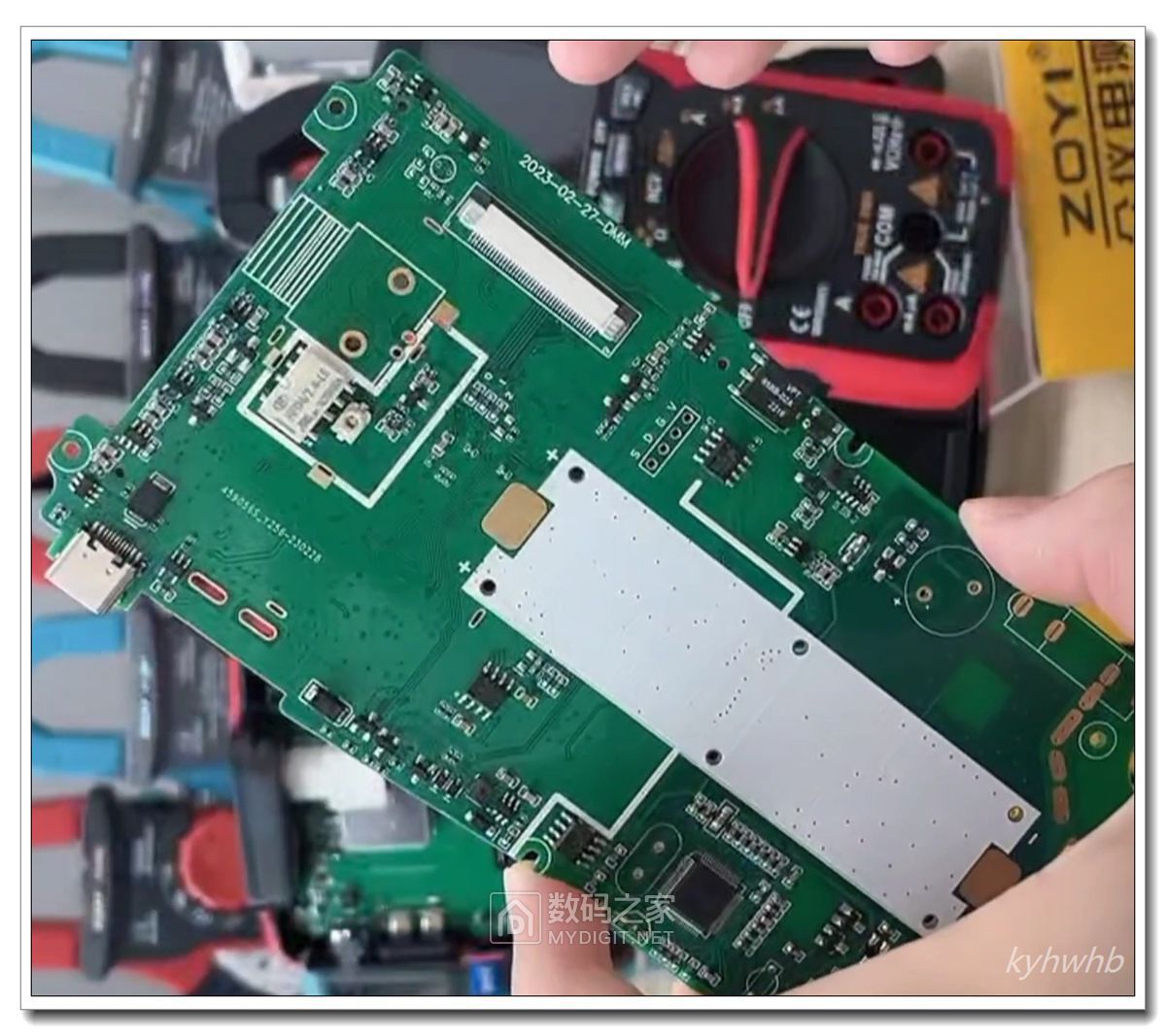 众仪ZT-702S数字示波万用表拆机图 - 仪表谈谈 数码之家