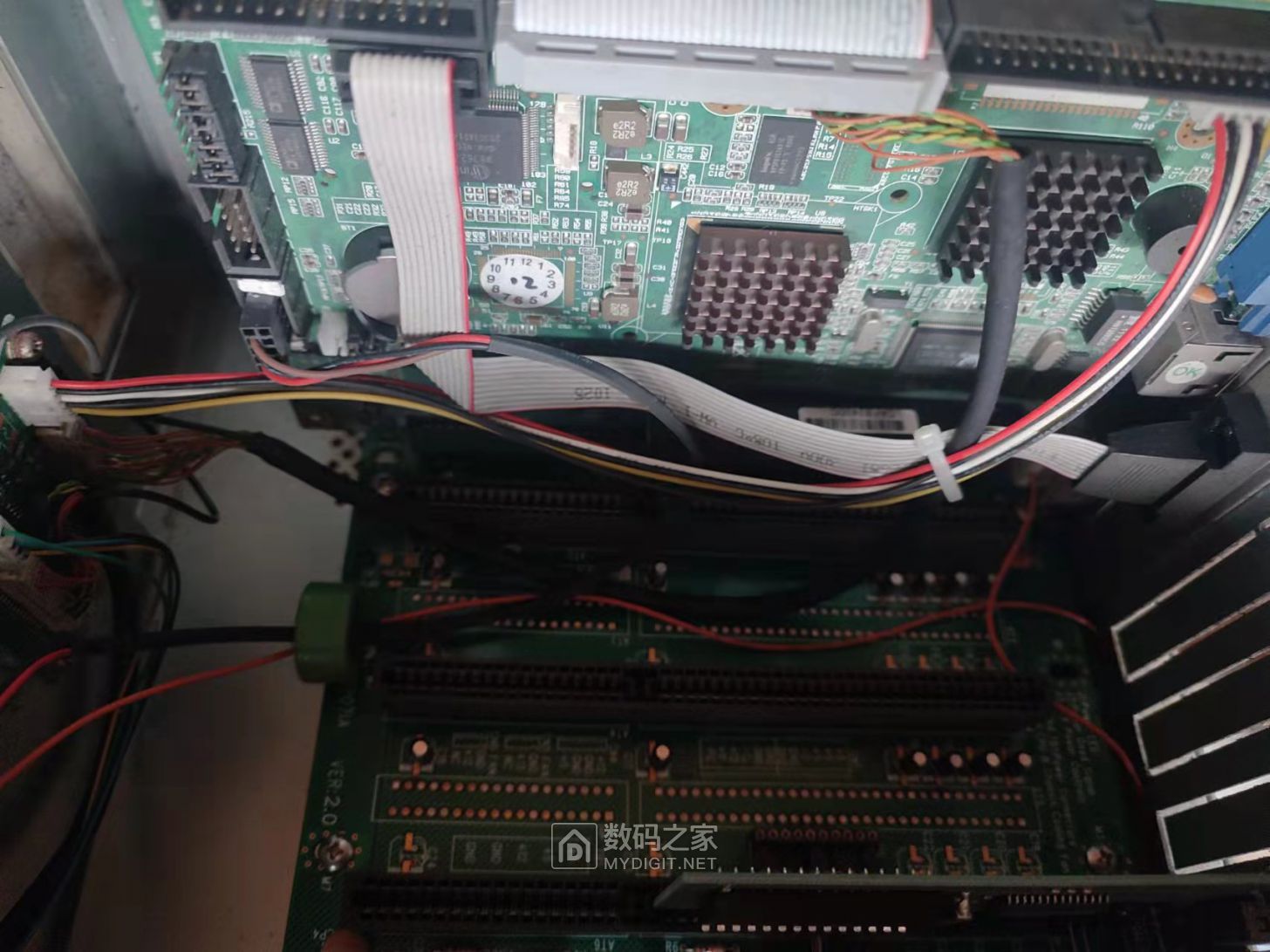 这个算586吧，收了台工控机用DOS的，Vortex86DX A9121的CPU - 硬件博物馆 数码之家