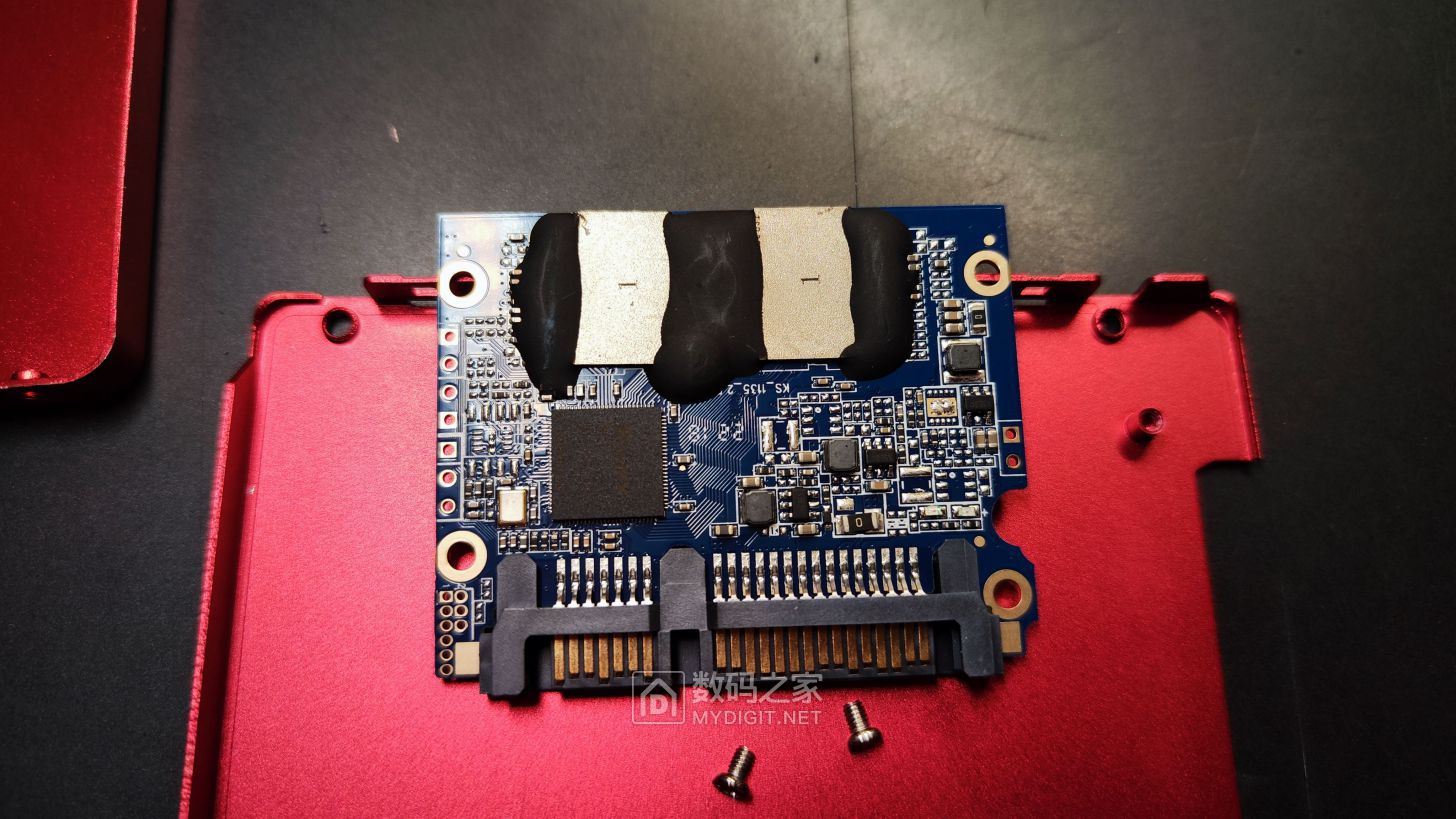 拆两个新购入的全新固态硬盘SSD 一个长城256G 一个悉硕128G - 拆机乐园 数码之家