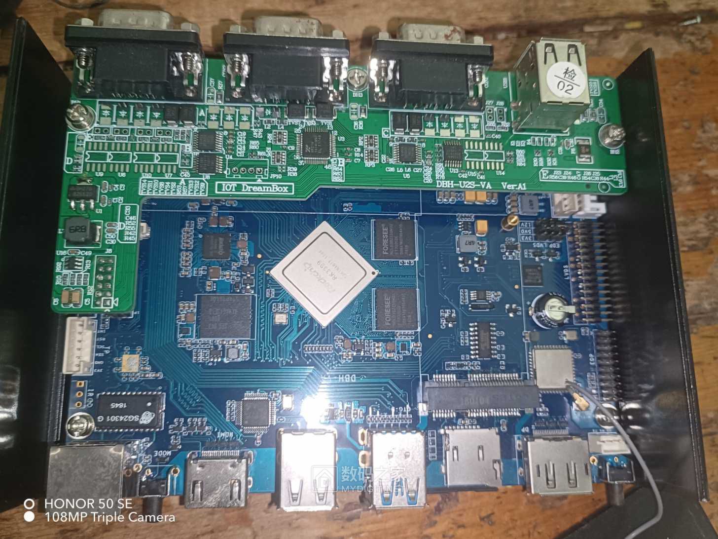 一个安卓小工控机的拆解 配置还不低 RK3399方案 - 拆机乐园 数码之家