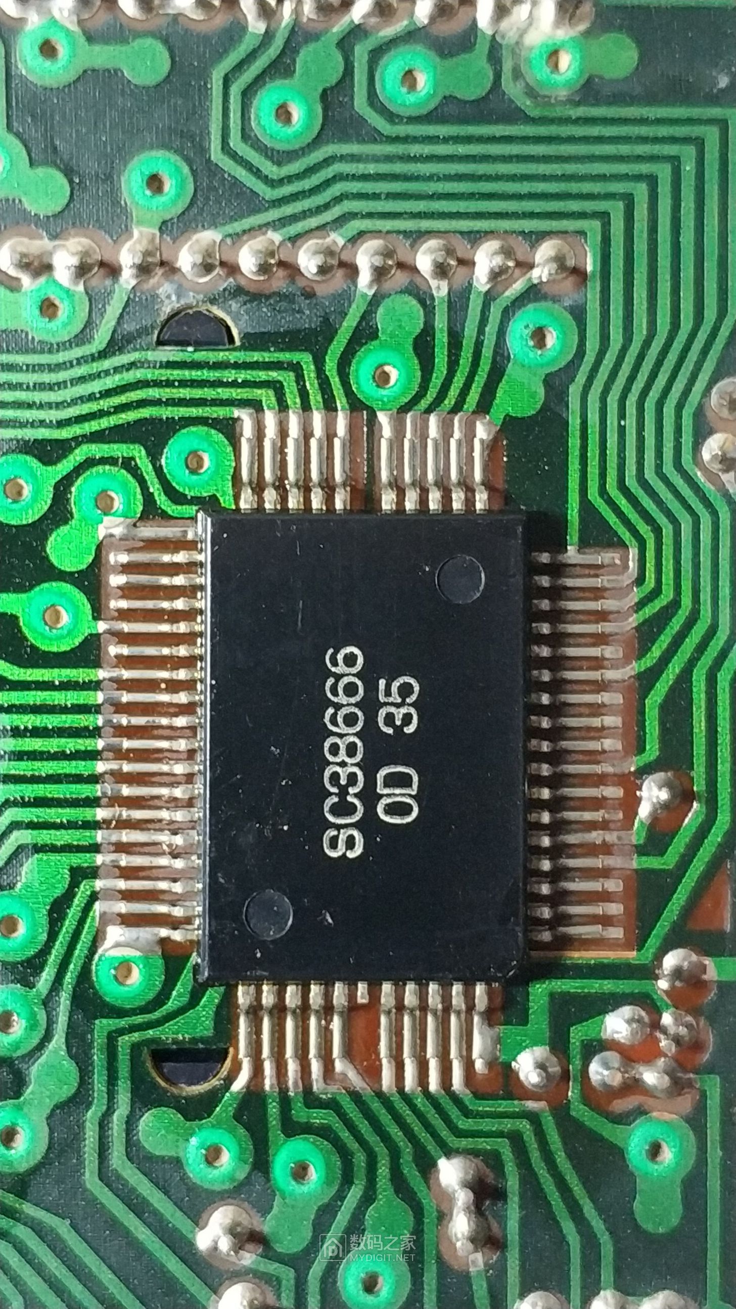 简拆夏普荧光管计算器SHARP EL-5002 - 拆机乐园 数码之家