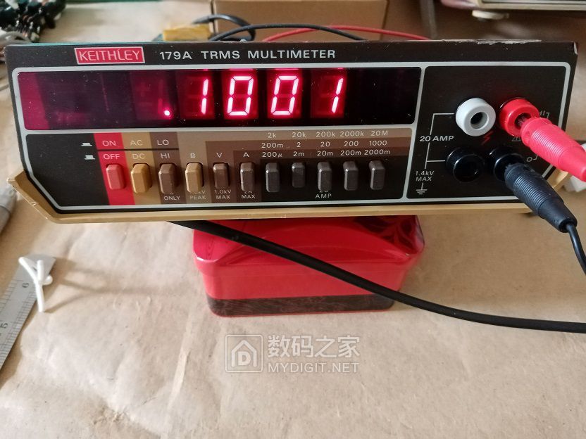 吉时利KEITHLEY-179测量电压 - 仪表谈谈 数码之家