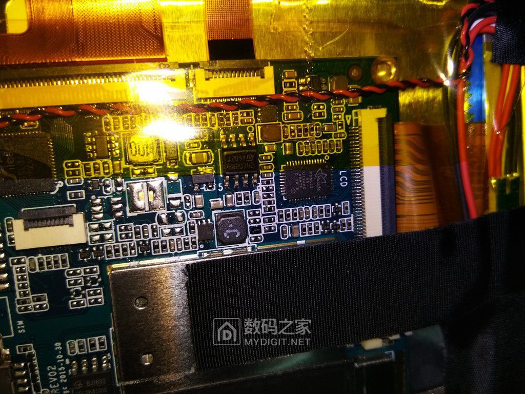 中柏ezpad4s时尚版Z8300拆了看看 - 拆机乐园 数码之家