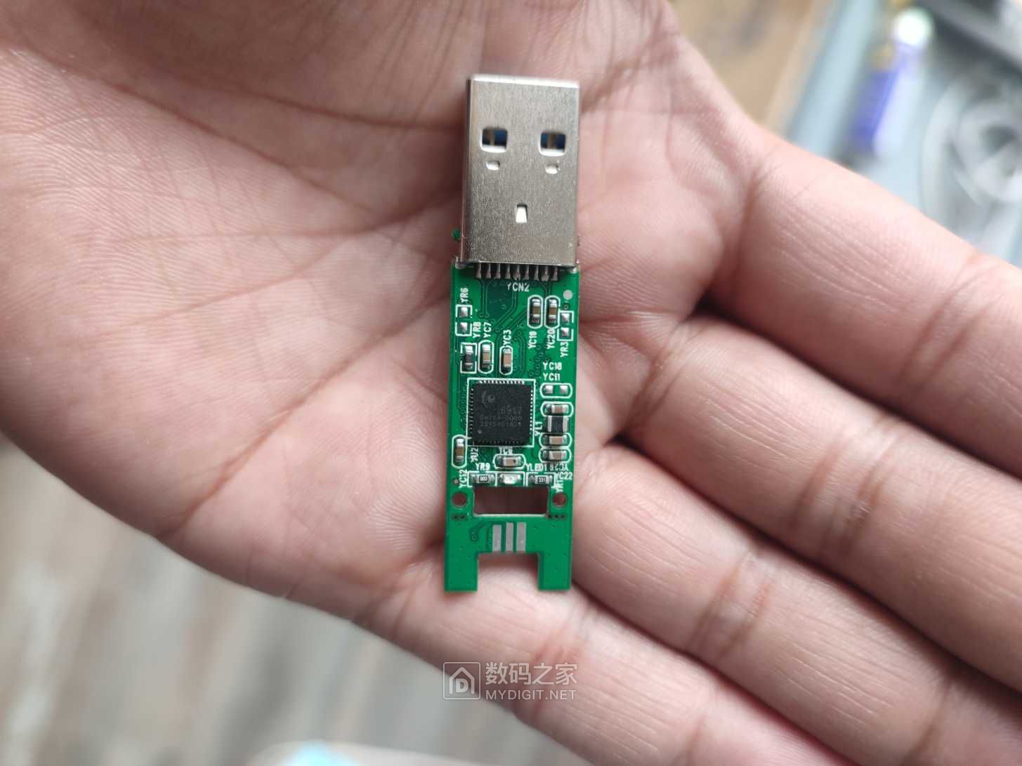 is917 跳线和1.8V - U盘存储技术 数码之家