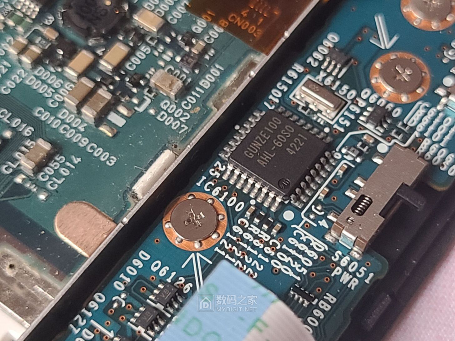 本网首拆：索尼微型电脑VGN-U8C详细拆解（SONY PCG-1H1P） - 拆机乐园 数码之家