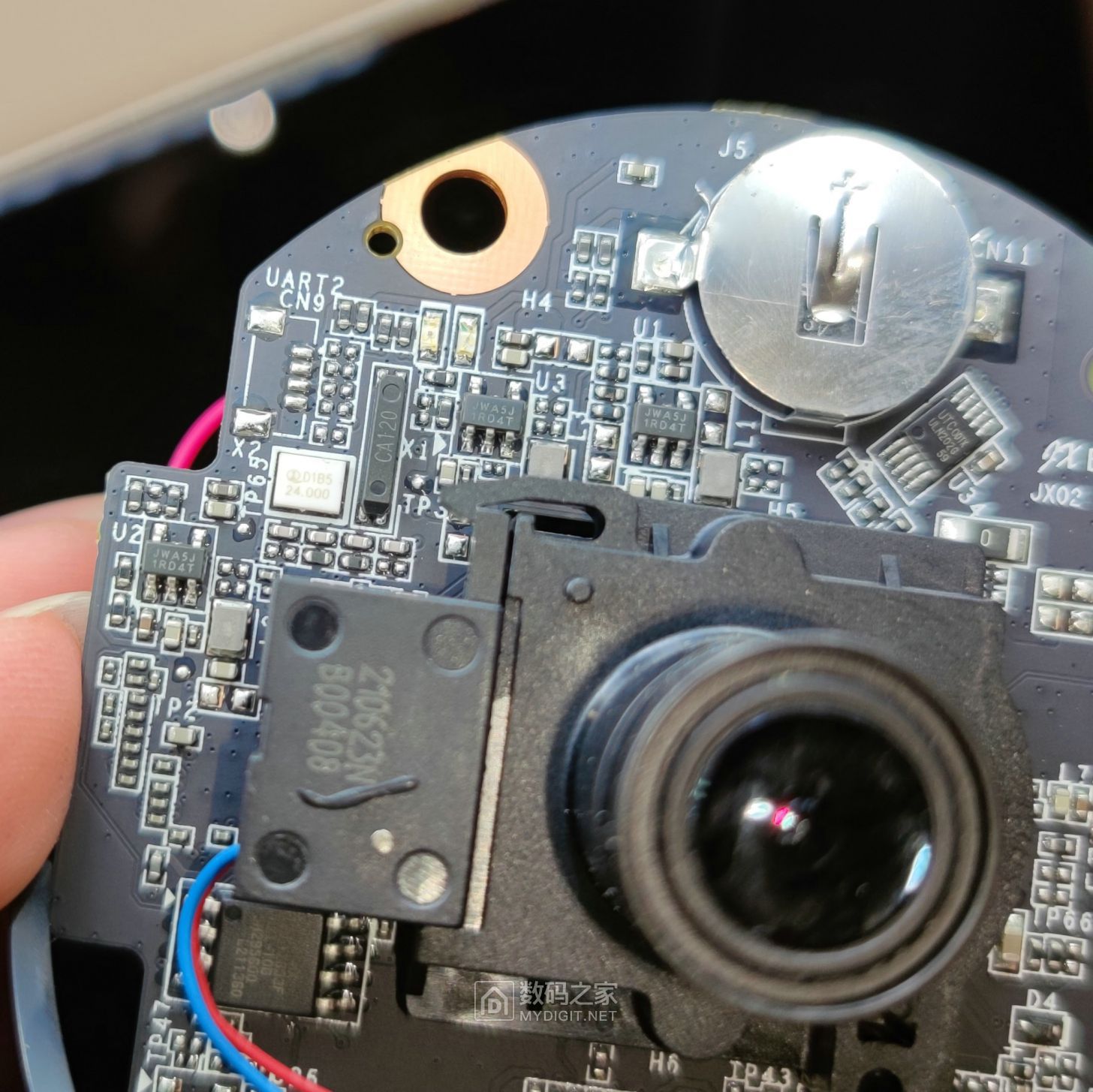 萤石CS-TY4-4WCN四百万监控拆解 - 拆机乐园 数码之家