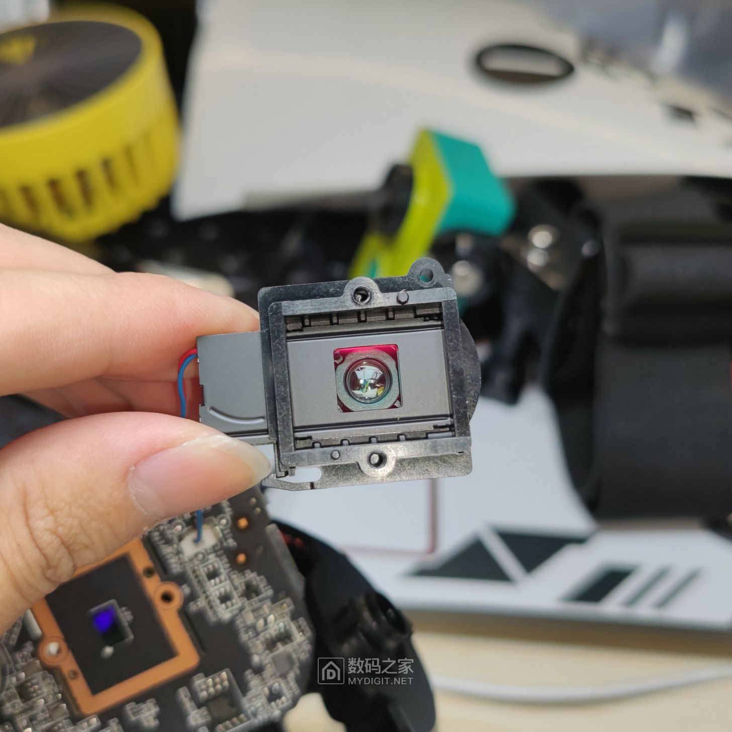 萤石CS-TY4-4WCN四百万监控拆解 - 拆机乐园 数码之家