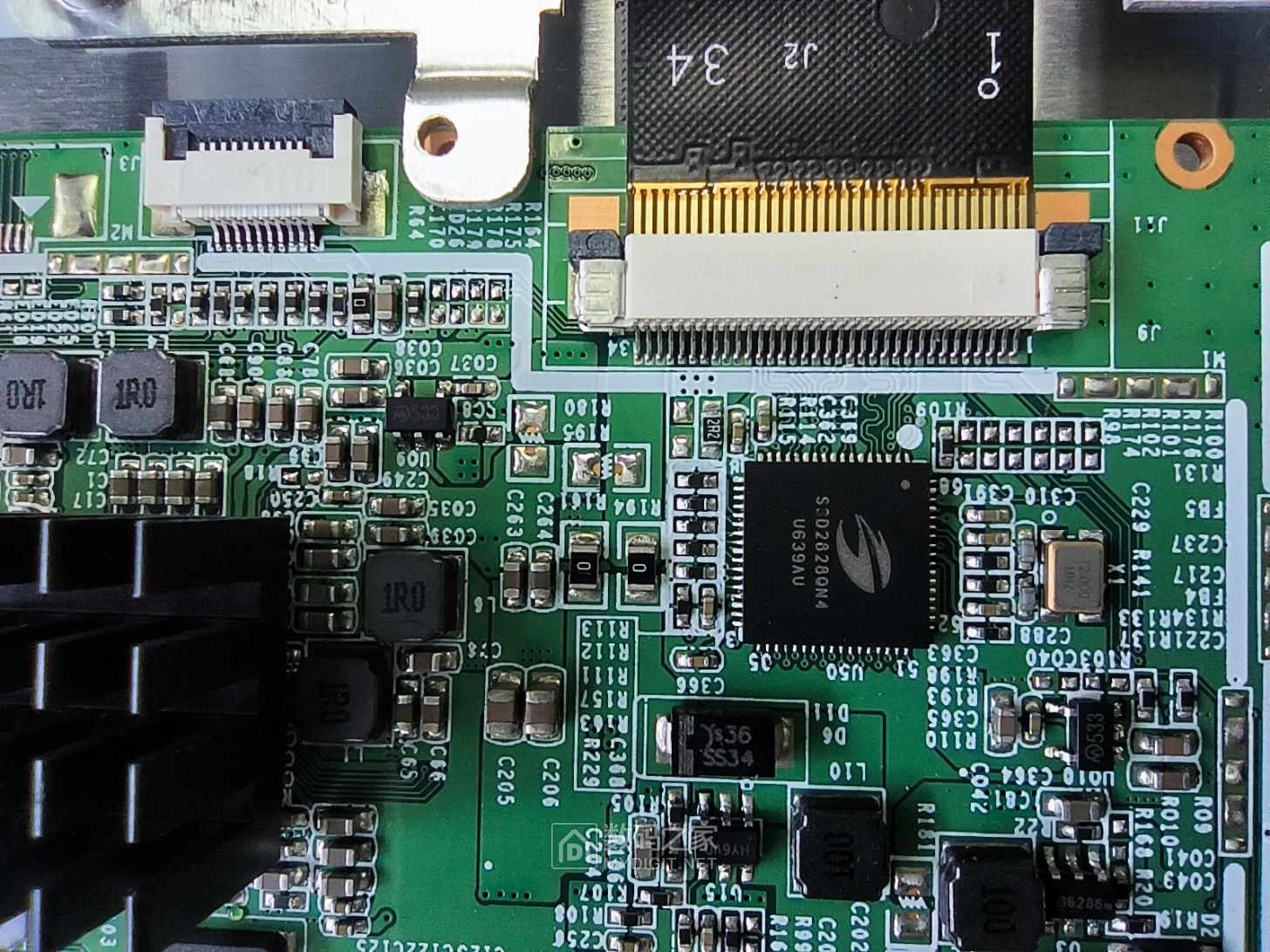 拆颗脑袋研究研究：打令小宝机器人 - 拆机乐园 数码之家