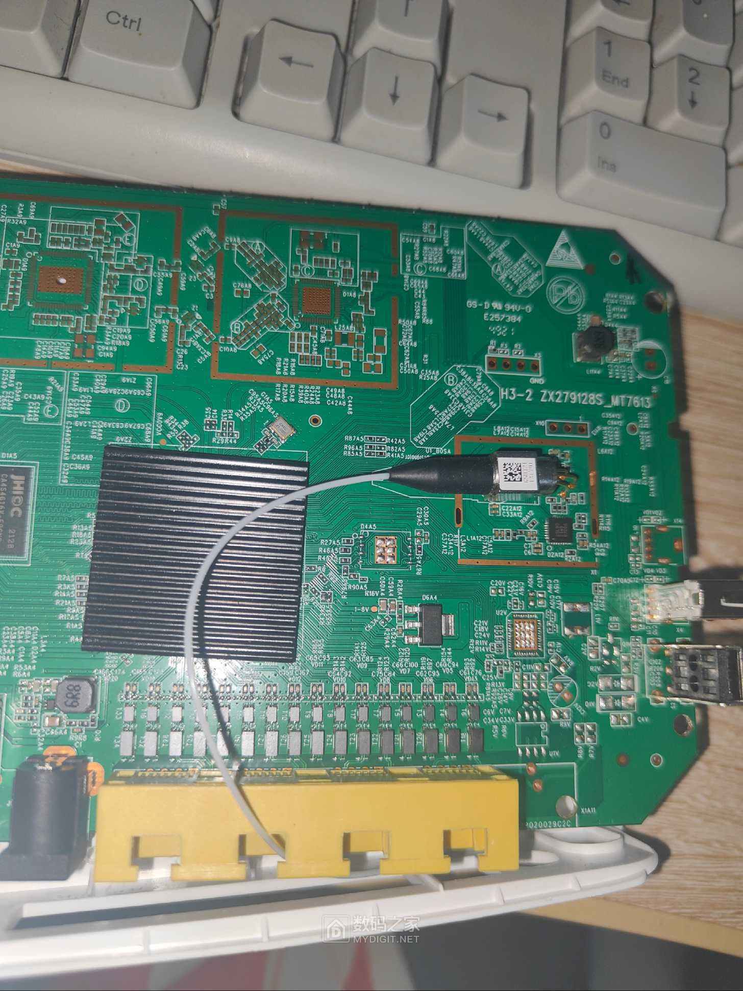 h3-2se光猫网关拆解 - 拆机乐园 数码之家