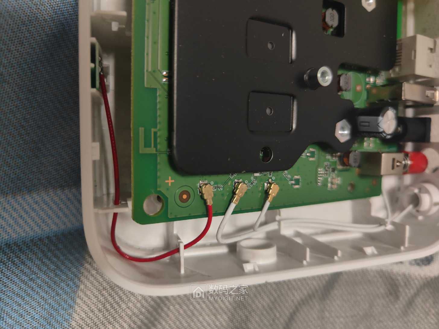 中兴f7610m xgpon光猫拆机 - 拆机乐园 数码之家