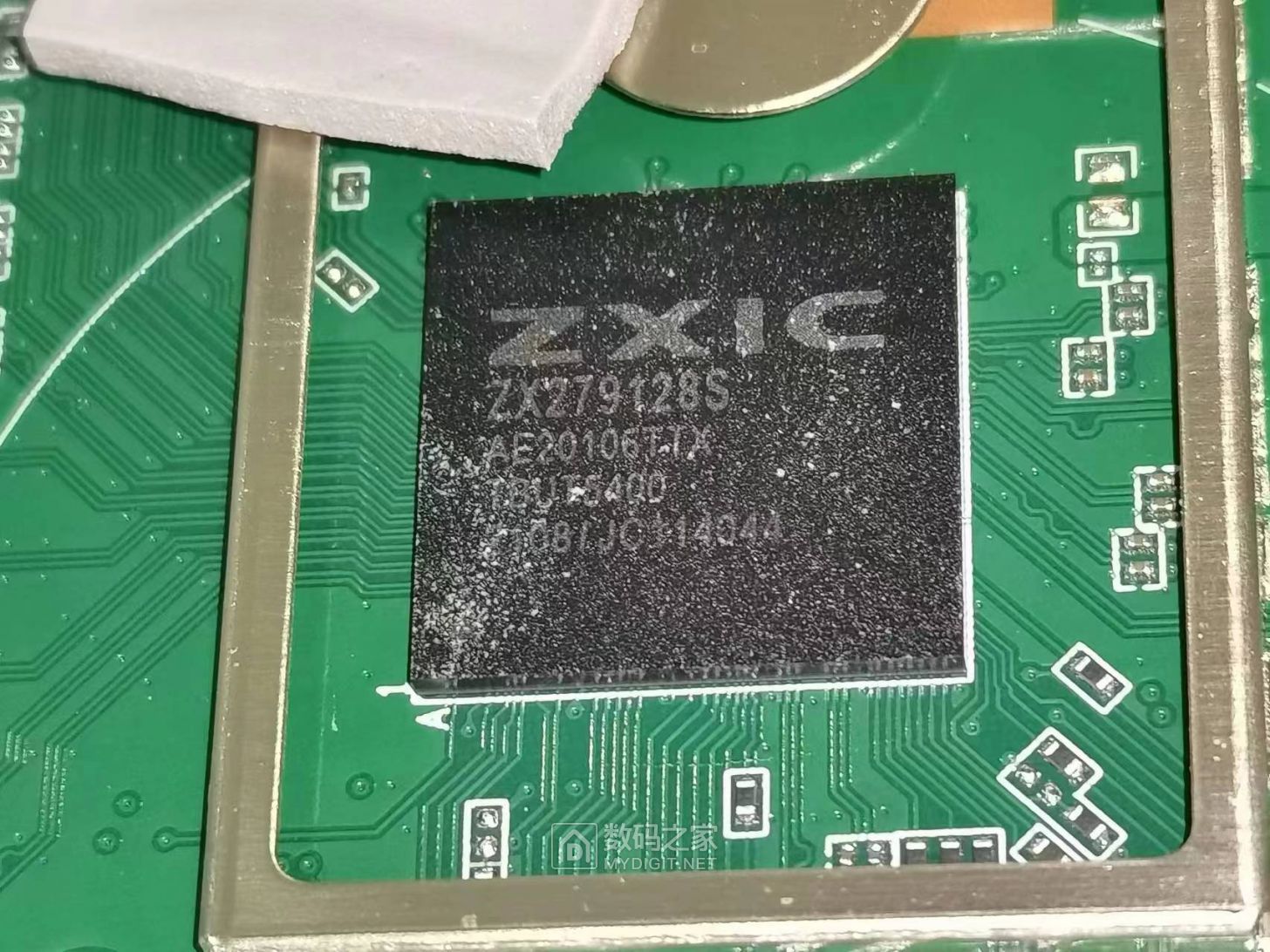 联通FTTR的边缘路由器拆解 型号中兴G1610 - 拆机乐园 数码之家