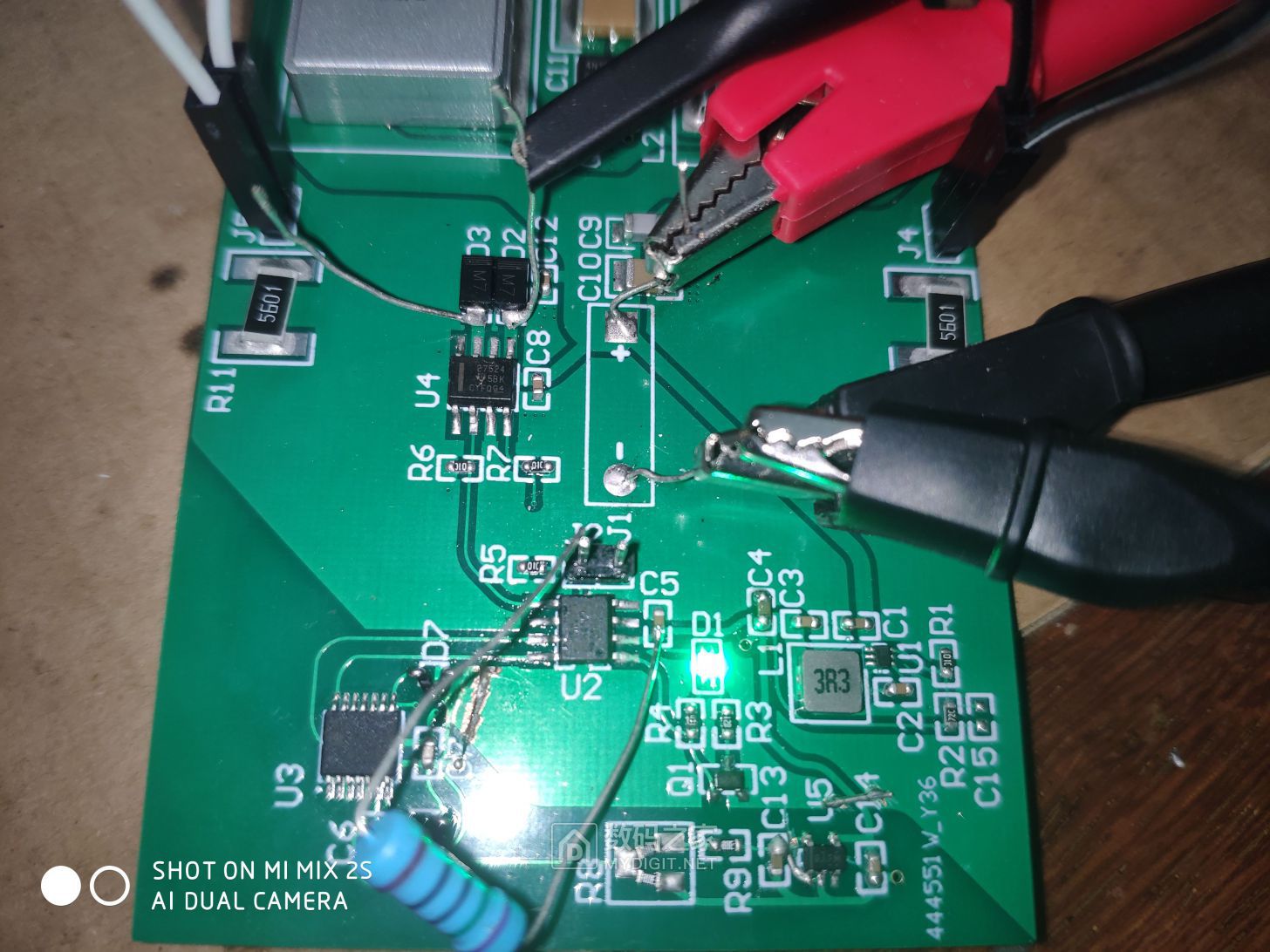 增强了MOSFET驱动能力的经典自激式ZVS推挽变换器 - 创意DIY 数码之家