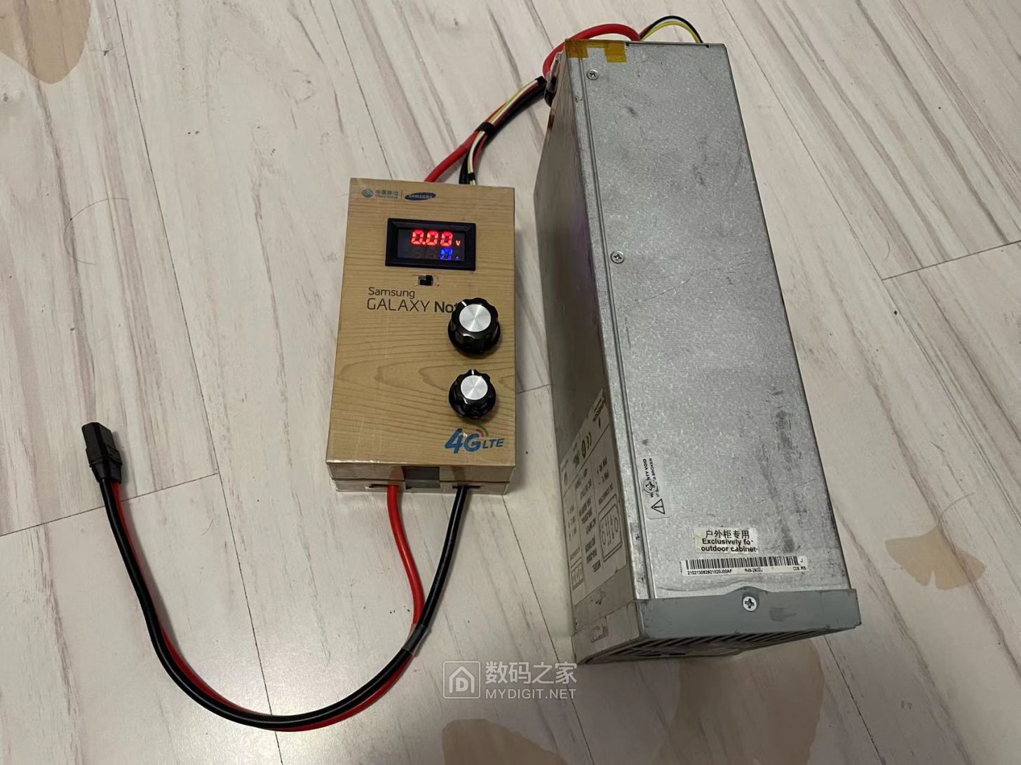 艾默生R48-2900U雪花铁壳双板改装外挂式可调电源 - 创意DIY 数码之家