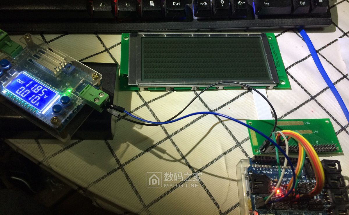 点亮一片低配NT7086 LCD单色液晶屏，并科普驱动原理（GEM-TECH GTG-3201283） - 我爱单片机 数码之家