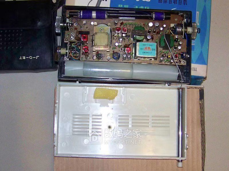 全新的海燕B331晶体管收音机欣赏 - 拆机乐园 数码之家