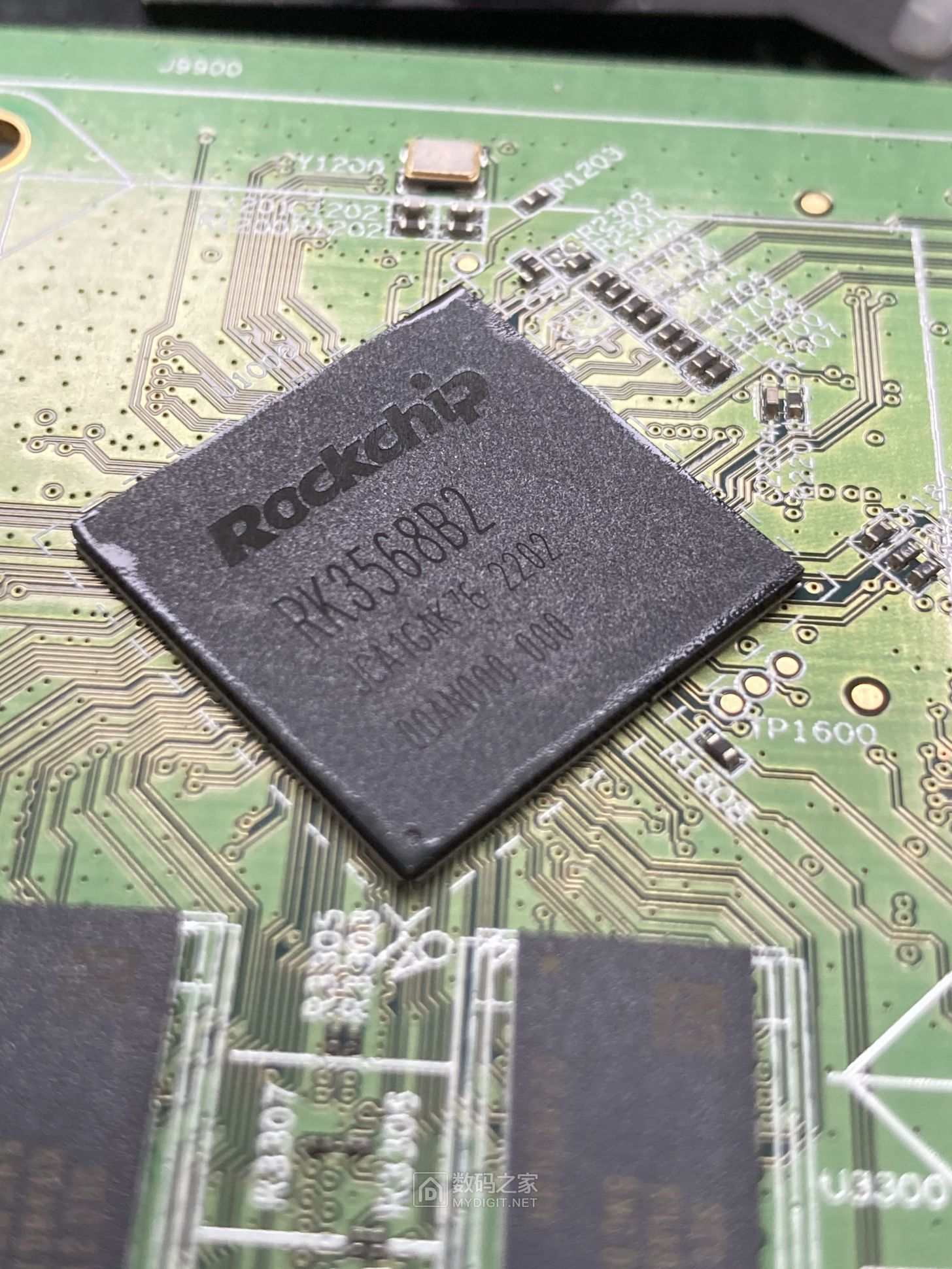 全网首拆：极空间Z2S NAS - 拆机乐园 数码之家